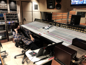 音羽-otoha-『Unlockable』インタビュー。音楽の存在意義〜学生時代からの音楽／楽器遍歴までを聞く | plug+（ぷらぷら）