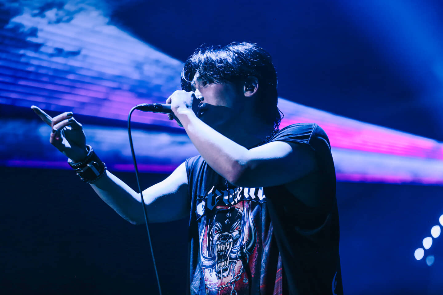 歌い手活動16周年を迎えたGero、美しいハイトーン・ボイスと渾身のMCで大熱狂の夜／2024年東京公演 Zeppツアー『火花』ライブレポート ...