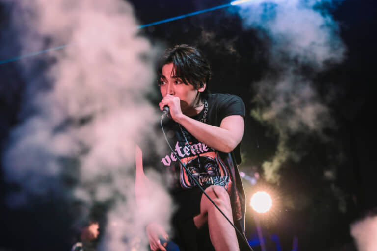 歌い手活動16周年を迎えたGero、美しいハイトーン・ボイスと渾身のMCで大熱狂の夜／2024年東京公演 Zeppツアー『火花』ライブレポート ...