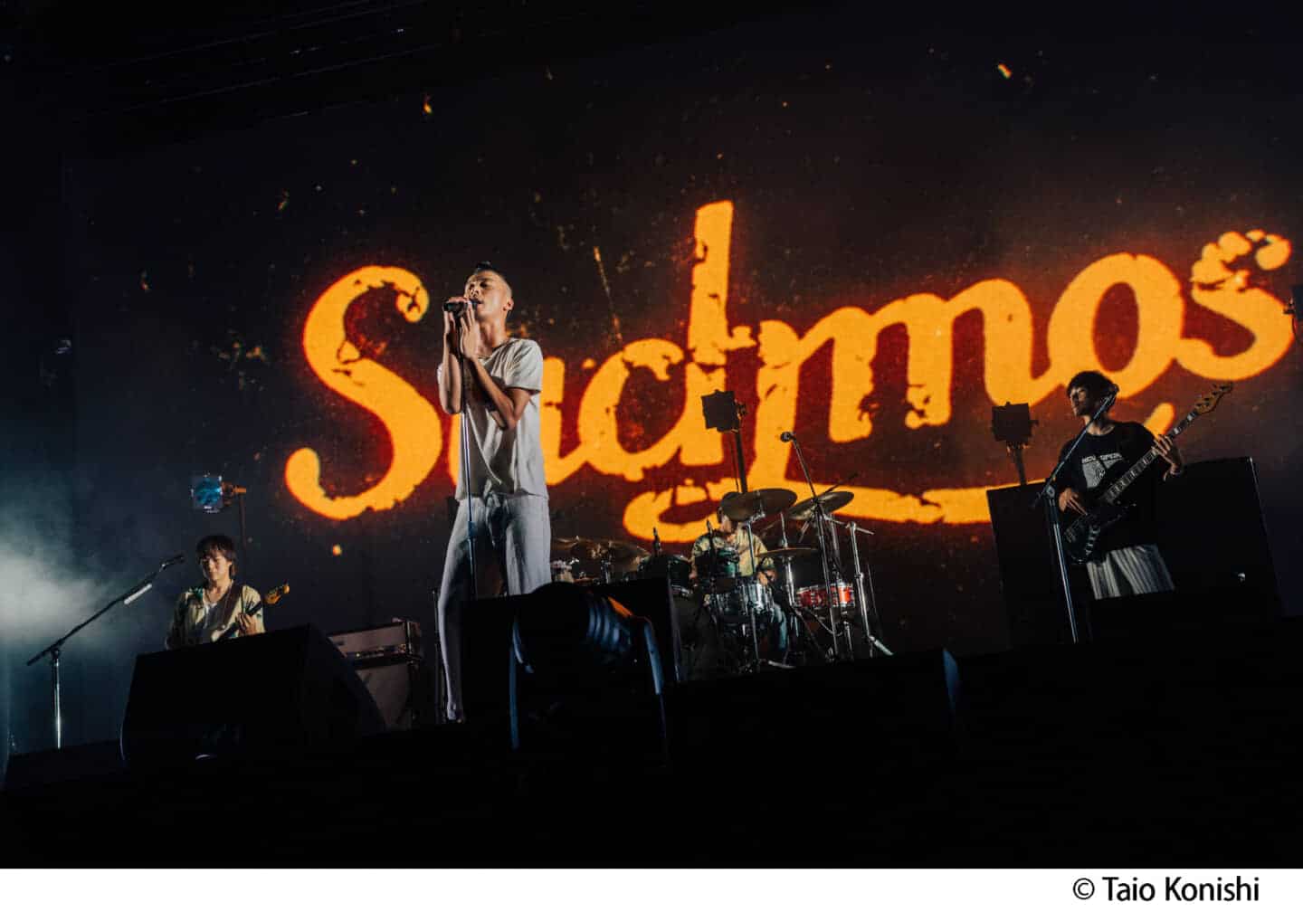 アラサー女子のフジロックぼっち参戦レポ（2025）。〜風邪薬×レインコートと3days〜／FUJIROCK FESTIVAL’25レポート | plug+（ぷらぷら）